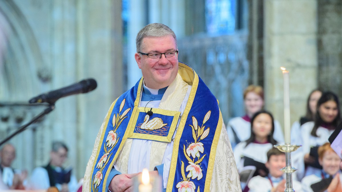 Welcoming The 85th Dean Of Lincoln - the Very Revd Dr Simon Jones ...